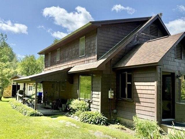 3 bedroom, Buckland MA 01338 104853202
