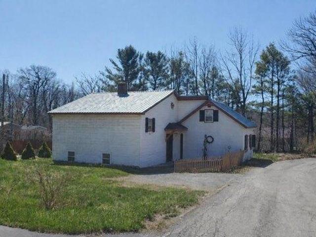 3 bedroom, Bucksport ME 04416 103967319