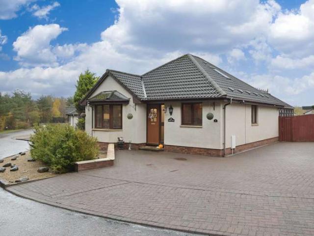 3 Bedroom Detached House
