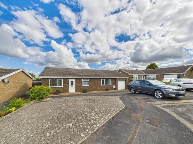 3 Bedroom Bungalow County Durham County Durham LS99130334