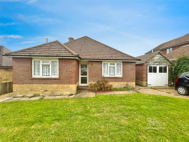 3 Bedroom Bungalow Cowes Isle Of Wight 101231927
