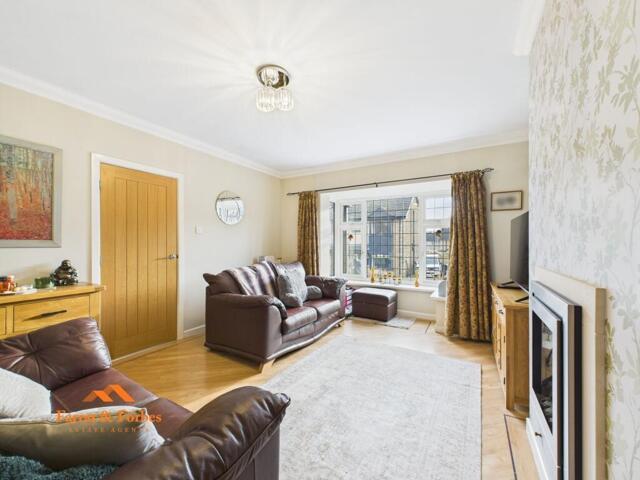 3 Bedroom Bungalow Colne Lancashire LS100987801