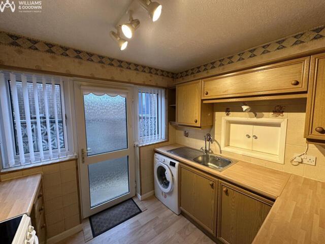 3 Bedroom Bungalow Conwy Conwy 98612261