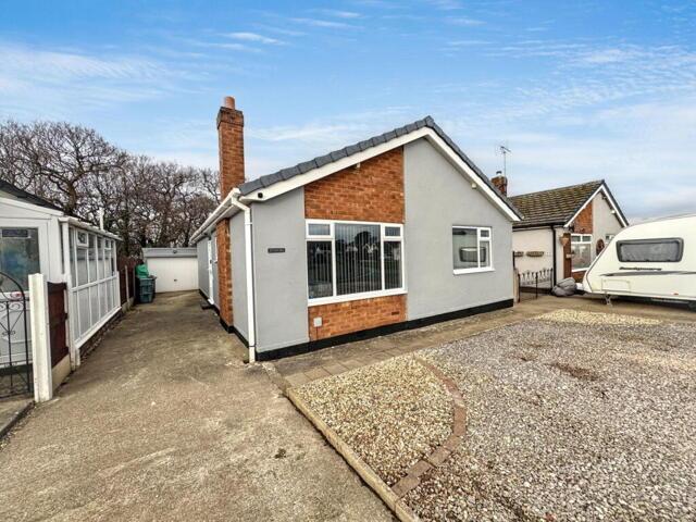 3 Bedroom Bungalow Conwy Conwy 99475941