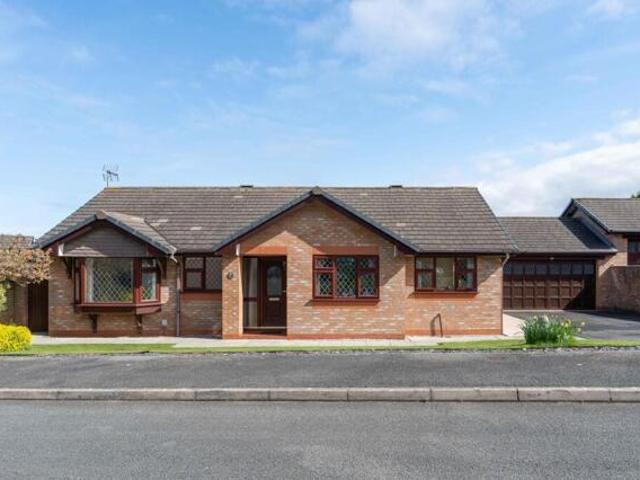3 Bedroom Bungalow Conwy Conwy LS101199978