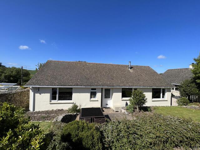 3 Bedroom Bungalow Cornwell Cornwall LS101119493