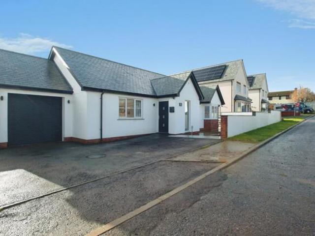 3 Bedroom Bungalow Cornwell Devon LS101025359