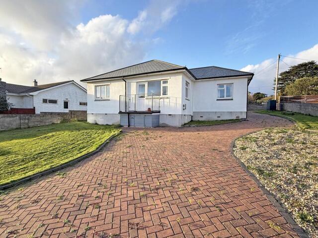 3 Bedroom Bungalow Cornwell Oxfordshire 99808675