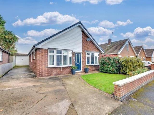 3 Bedroom Bungalow Calverton Calverton 98649079