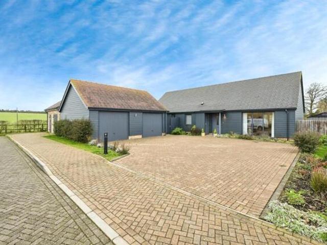 3 Bedroom Bungalow Cambridge Cambridgeshire LS99986099
