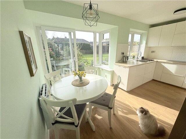 3 Bedroom Bungalow Cheadle Stockport 101676065