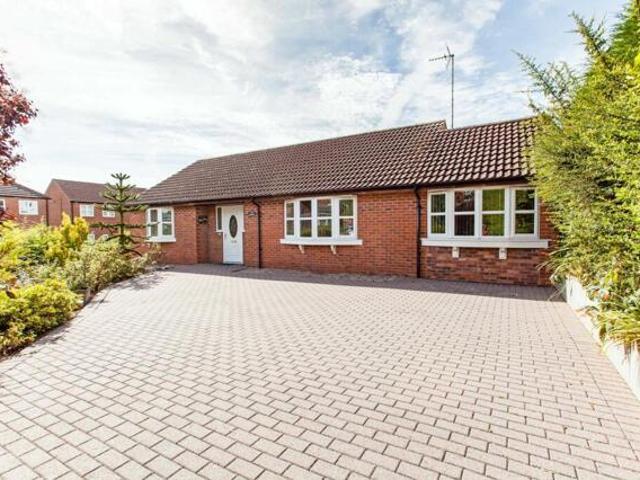 3 Bedroom Bungalow Clowne Derbyshire 99952087