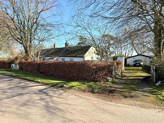 3 Bedroom Bungalow Cumbria Cumbria 100615015