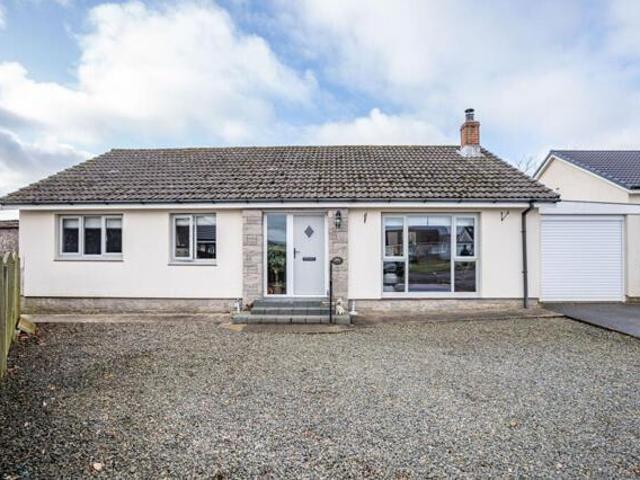 3 Bedroom Bungalow Cumbria Dumfries And Galloway 99237220