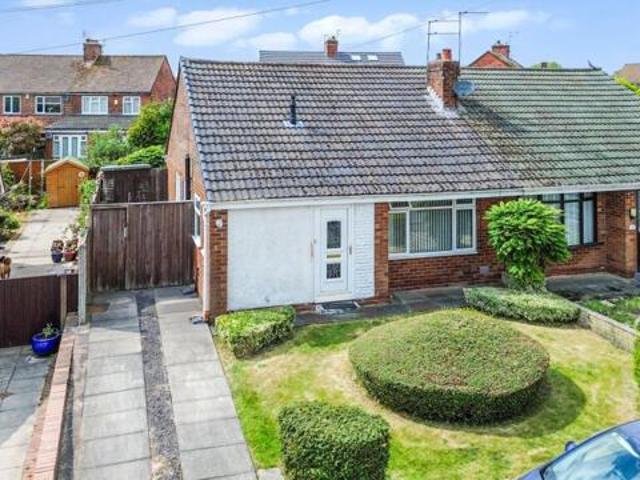 3 Bedroom Bungalow Ashton In Makerfield Wigan LS98386779