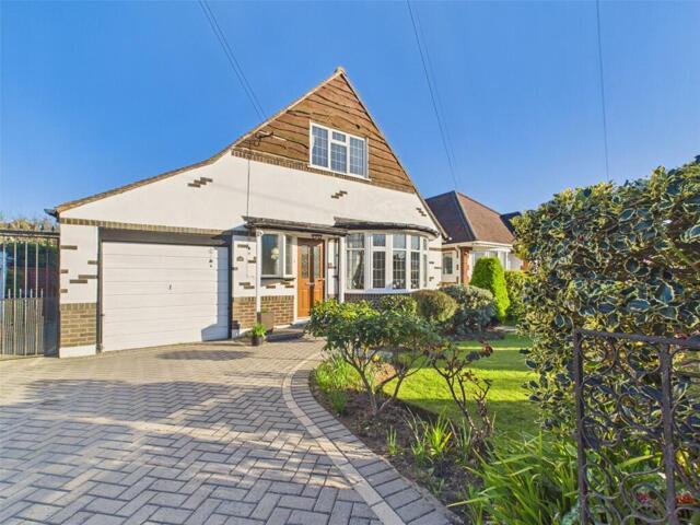 3 Bedroom Bungalow Bournemouth Bournemouth 101955417