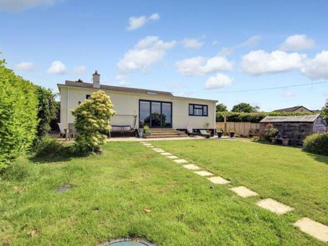 3 Bedroom Bungalow Barnstaple Devon EX31 85626104