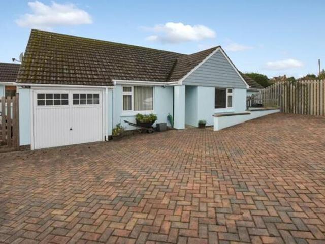 3 Bedroom Bungalow Barnstaple Devon EX31 86616279
