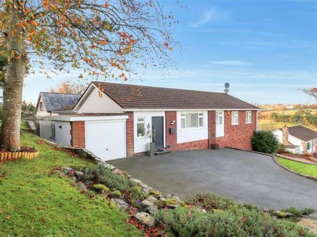 3 Bedroom Bungalow Bideford Devon 100786852