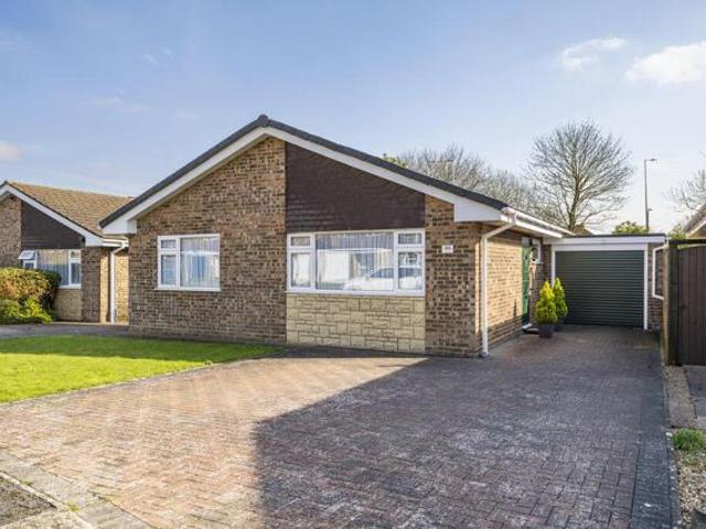 3 Bedroom Bungalow Bletchley Buckinghamshire 101955528