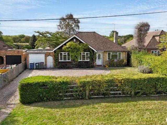 3 Bedroom Bungalow Buckinghamshire Buckinghamshire LS100541089