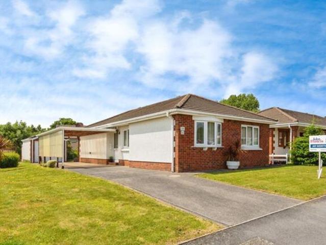 3 Bedroom Bungalow Burry Port Carmarthenshire 101168341