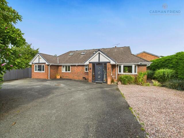 3 Bedroom Bungalow Guilden Sutton Cheshire West And Chester LS99345211