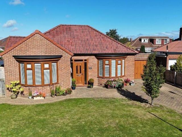 3 Bedroom Bungalow Guisborough Redcar And Cleveland LS100541287