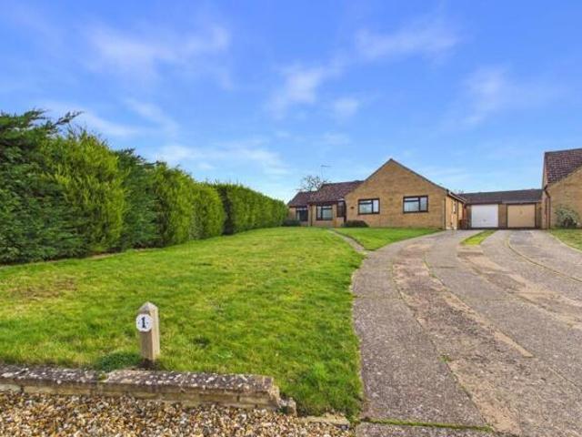 3 Bedroom Bungalow Downham Market Norfolk LS99735850
