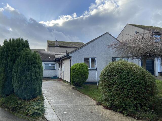 3 Bedroom Bungalow Dawlish Devon LS99437006
