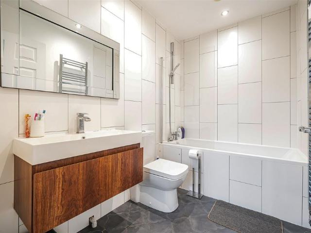 3 bedroom bungalow detached