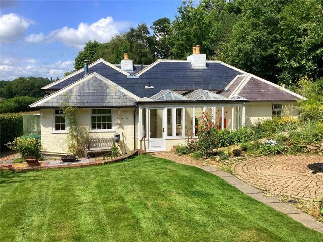 3 Bedroom Bungalow East Sussex Kent LS100881665