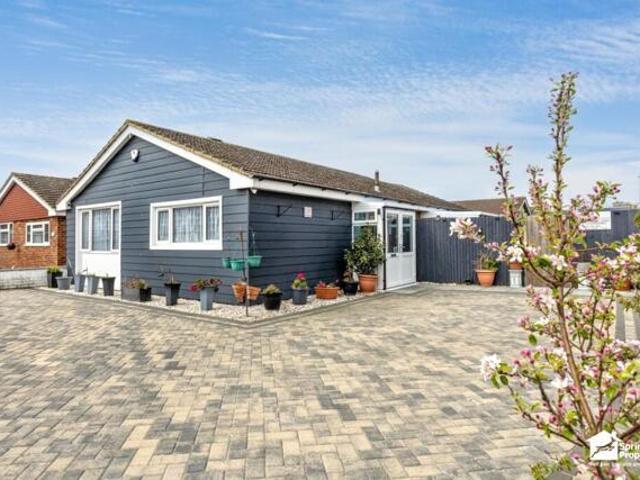 3 Bedroom Bungalow Eastbourne East Sussex LS101931729