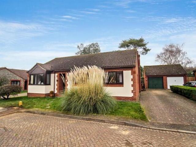 3 Bedroom Bungalow Erpingham Erpingham 101278012
