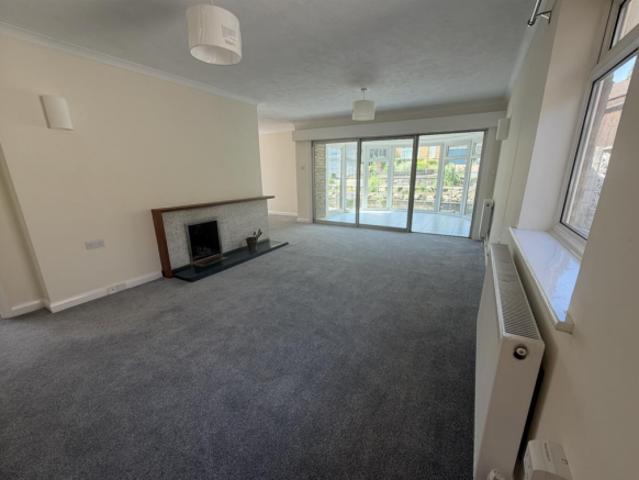 3 bedroom bungalow for rent in Cobham Close Maidstone Kent, ME16
