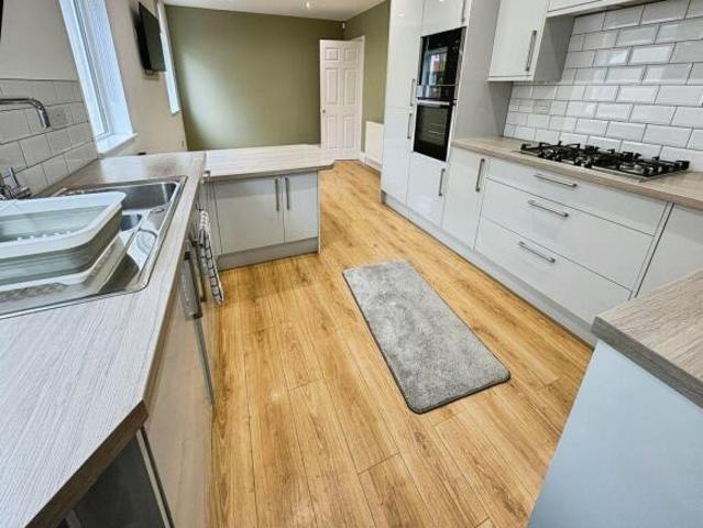 3 bedroom bungalow for rent in Cambridge Avenue, Newcastle Upon Tyne, NE12