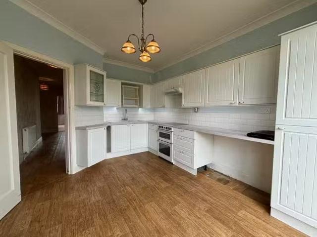 3 bedroom bungalow for rent in Castle Lane West, Muscliff, BH9