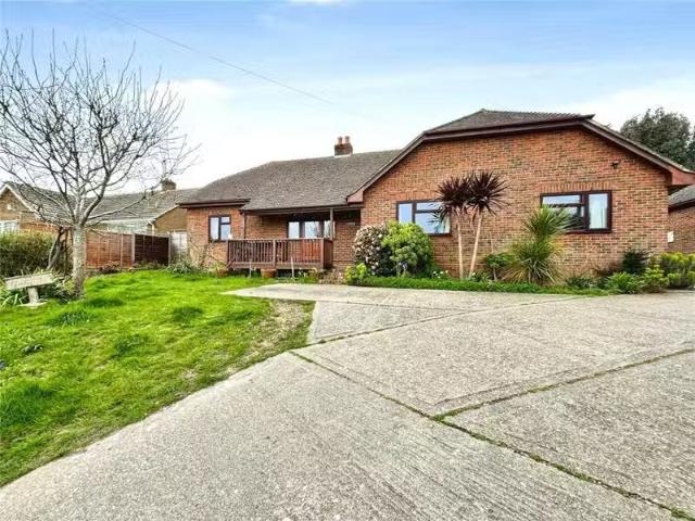 3 bedroom bungalow for rent in Cherry Lane, Deal, Kent, CT14