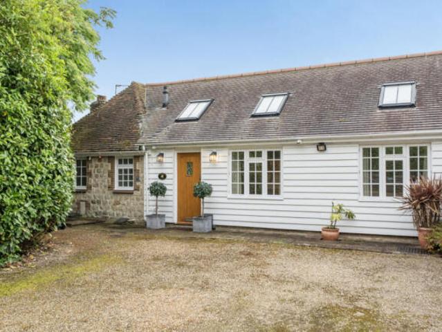 3 bedroom bungalow for rent in Amber Lane, Chart Sutton, Maidstone, Kent, ME17