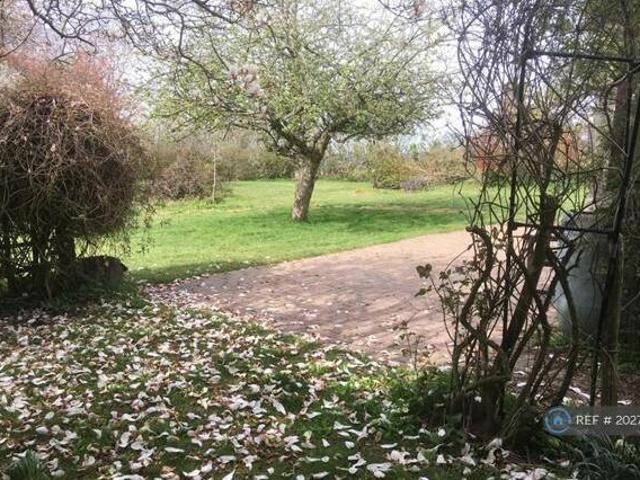 3 Bedroom Bungalow For Rent In Ashford, Kent
