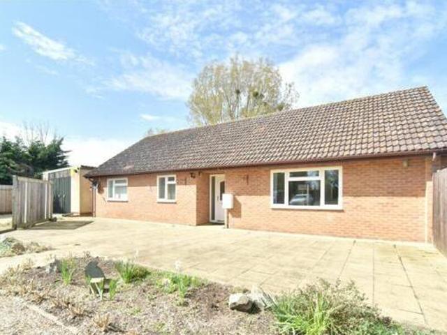 3 Bedroom Bungalow For Rent In Beck Row, Suffolk