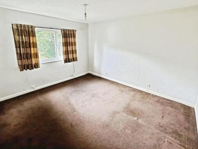 3 bedroom bungalow for rent in Buttershaw Lane, Bradford, West Yorkshire, BD6