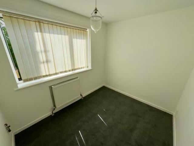 3 bedroom bungalow for rent in Elgin Close, Vicars Cross, CH3