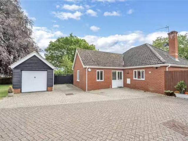 3 bedroom bungalow for rent in Finley Way, Bury St. Edmunds, S.