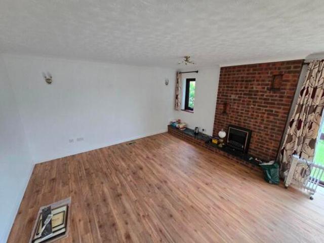 3 bedroom bungalow for rent in Hazlemere Road, Seasalter, Whitstable, CT5
