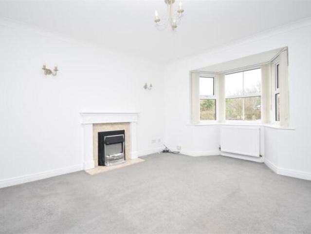 3 bedroom bungalow for rent in Osprey Close, York, YO24