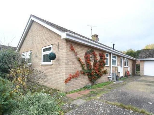 3 bedroom bungalow for rent in Mulberry Close Mildenhall Bury St Edmunds IP28