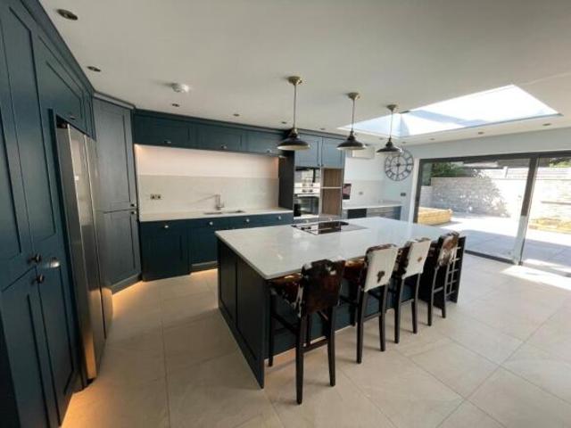 3 bedroom bungalow for rent in Victoria Avenue, Westgate On Sea, Kent, CT8