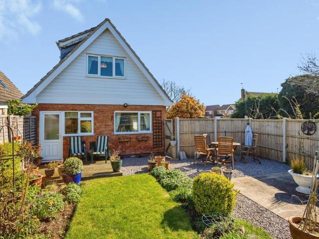 3 bedroom bungalow for sale