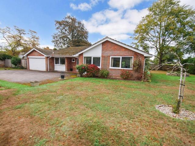 3 bedroom bungalow for sale